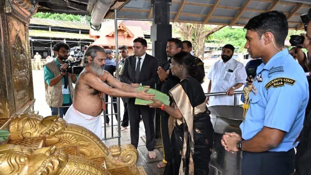Sabarimala Temple: राष्ट्रपती द्रौपदी मुर्मू यांची शबरीमला मंदिराला भेट ...